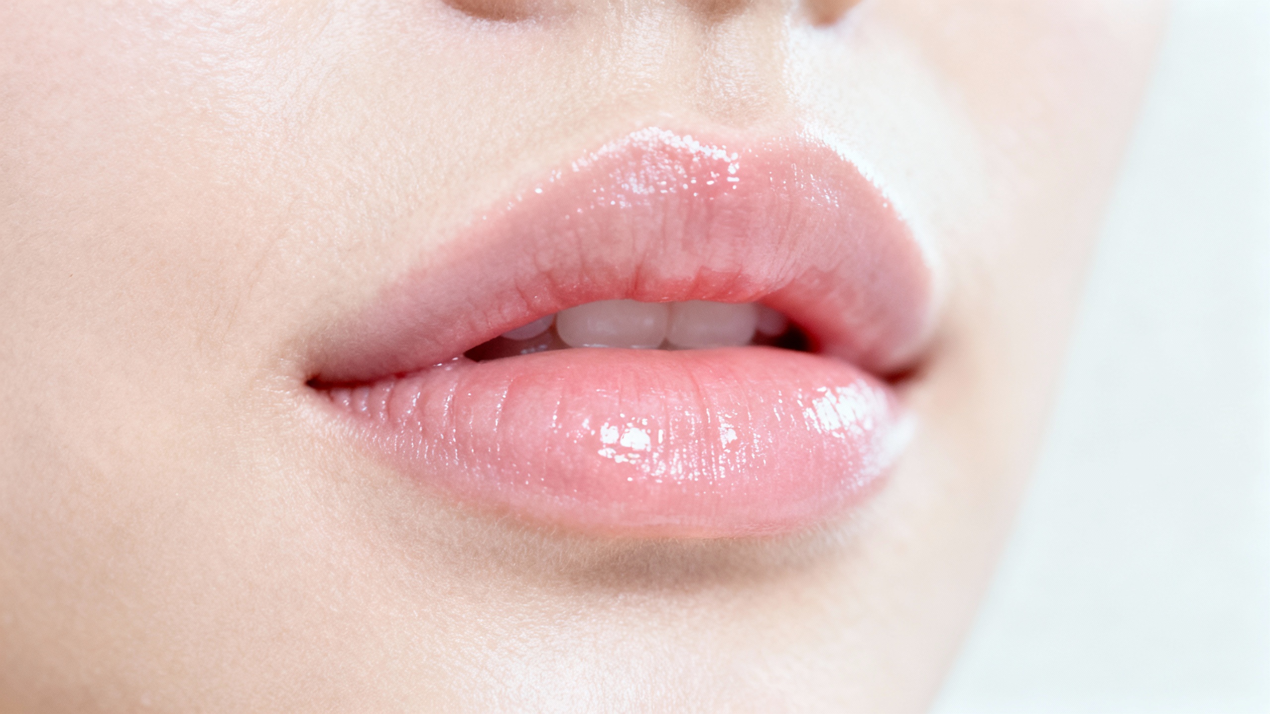 Kiss Cracked Lips Goodbye: Powerful Angular Cheilitis Treatment Options ...